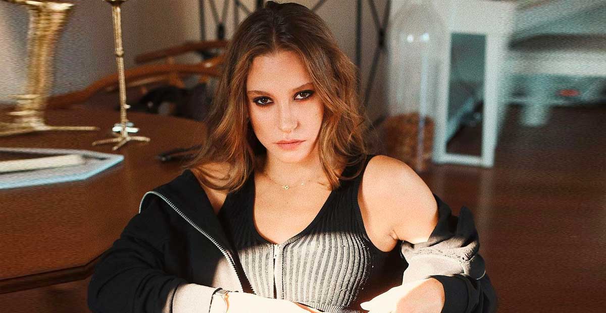 Who is Serenay Sarıkaya? About her personal traits and life… | Turkish ...